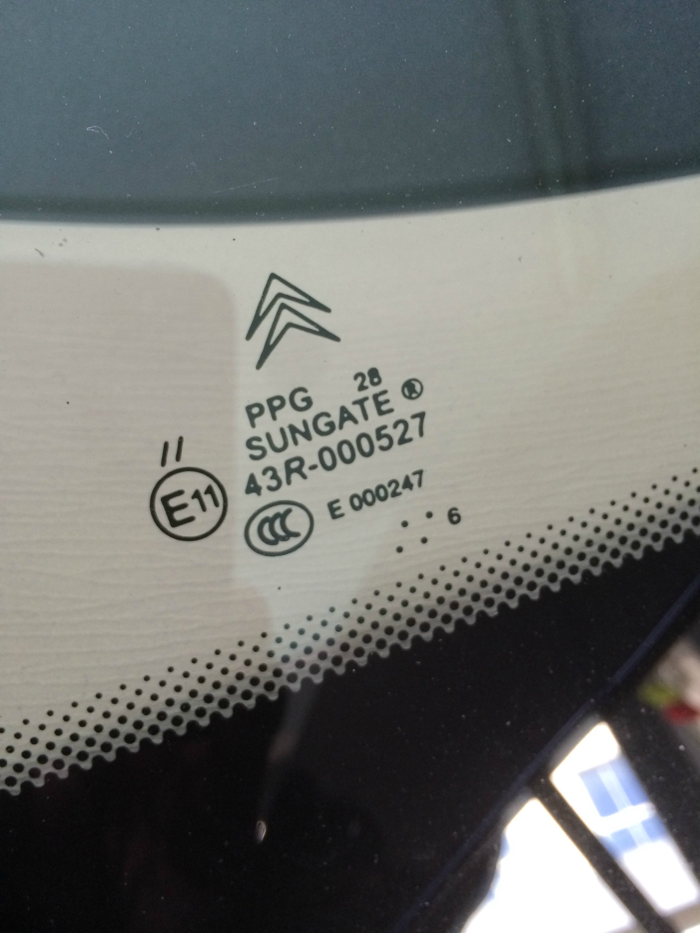 Forums / The Garage / Need C6 Windscreen - C6owners