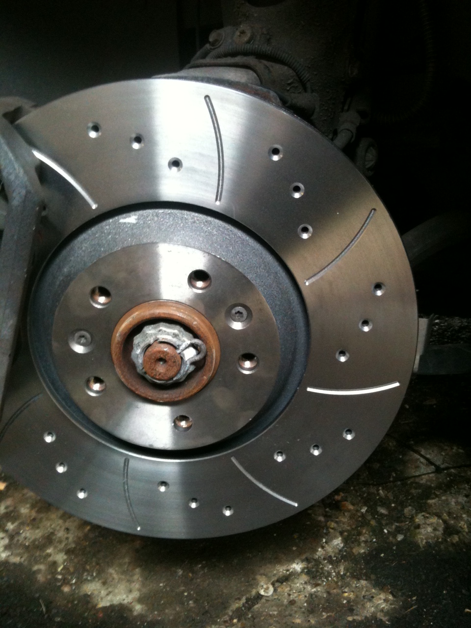 Forums / The Garage / new discs & pads - C6owners